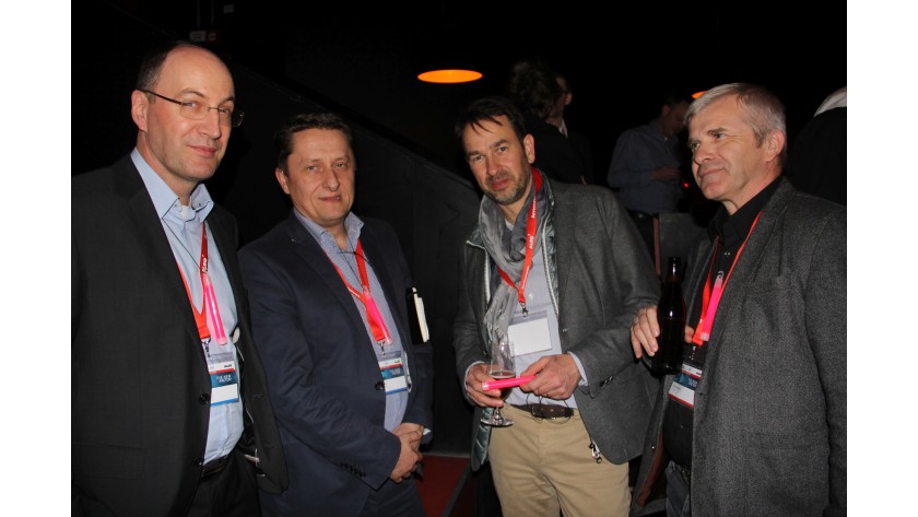 EMEA Enterprise Briefing Center: Lenovo eröffnet Showroom XXL ...
